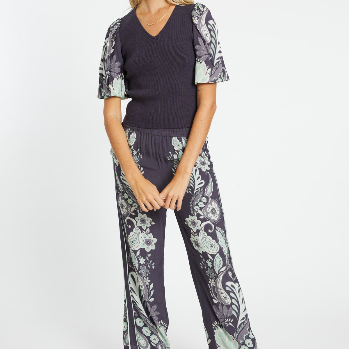 Andrea Graphite Protea Paisley Top – Marta's of Raleigh